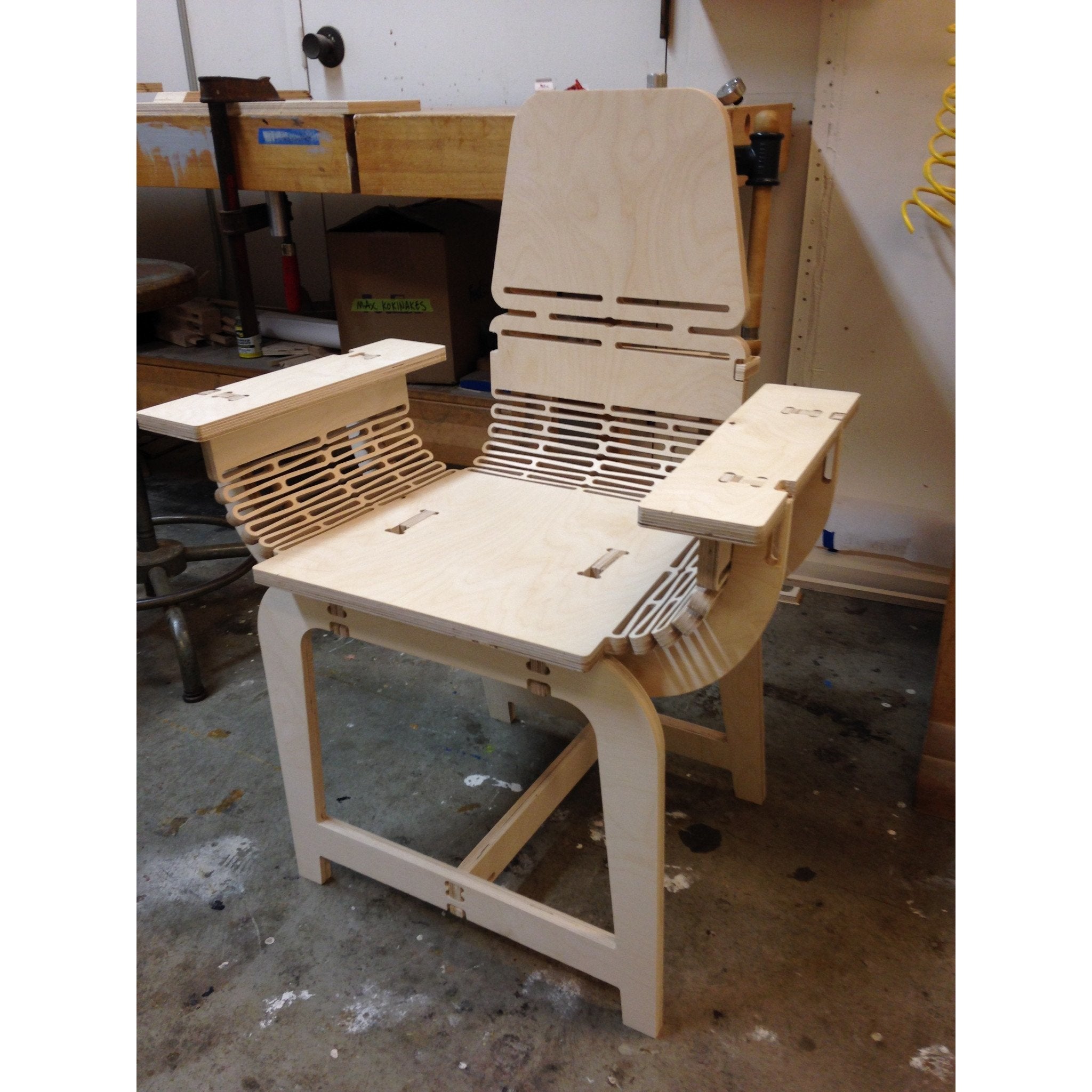 Max Chair – Obrary